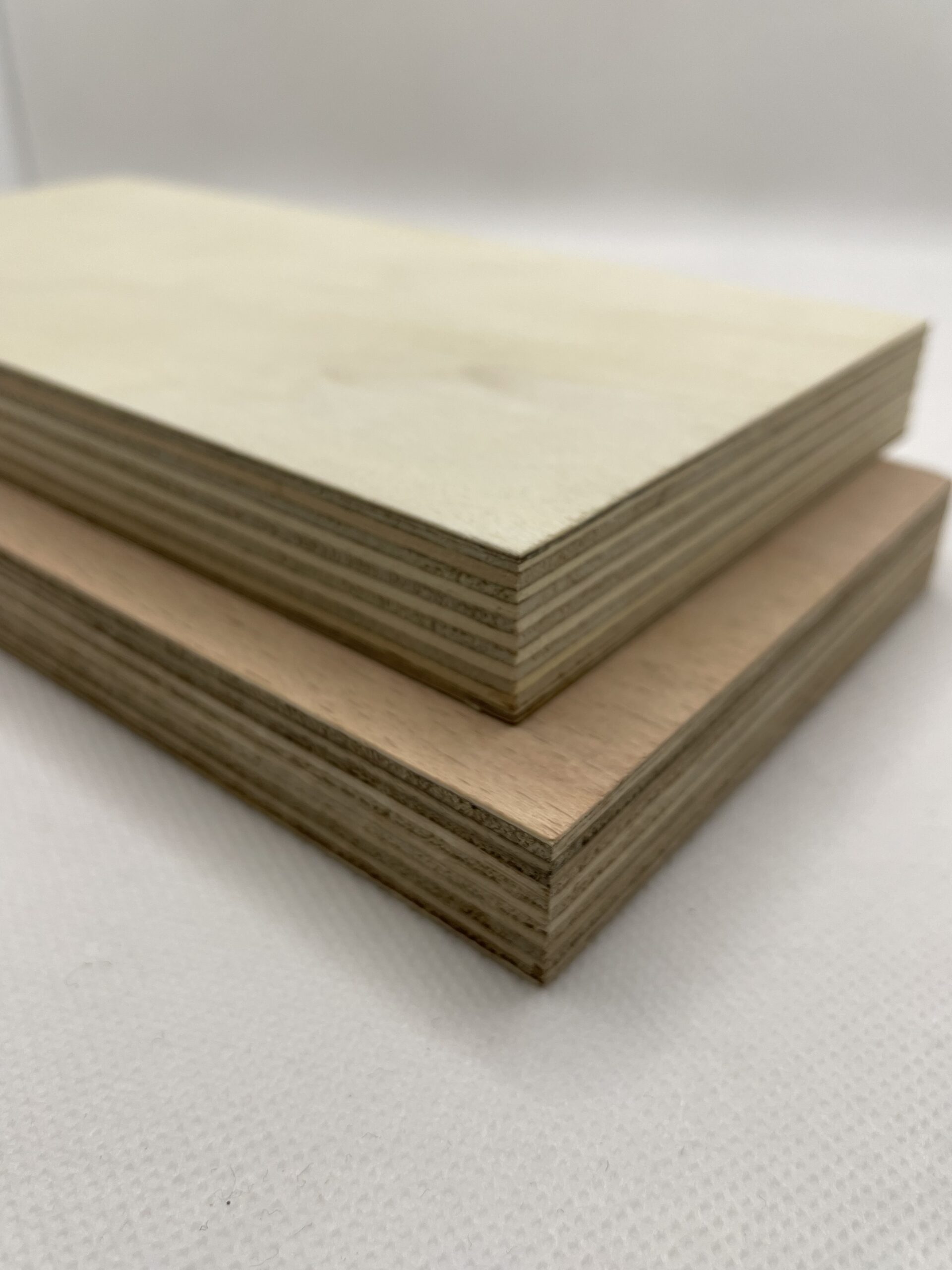 12mm 1220 x 2440 StreTEK Multiply A/A Poplar Hardwood Plywood FSC